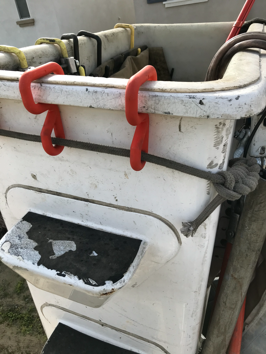 3" "HOOK N LOOP" (tm) bucket hook device – Lineman Solutions